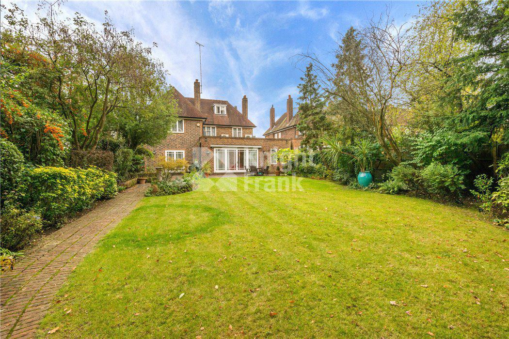 Продажа - Вилла в Winnington Road, London, N2 - в Лондоне в ...