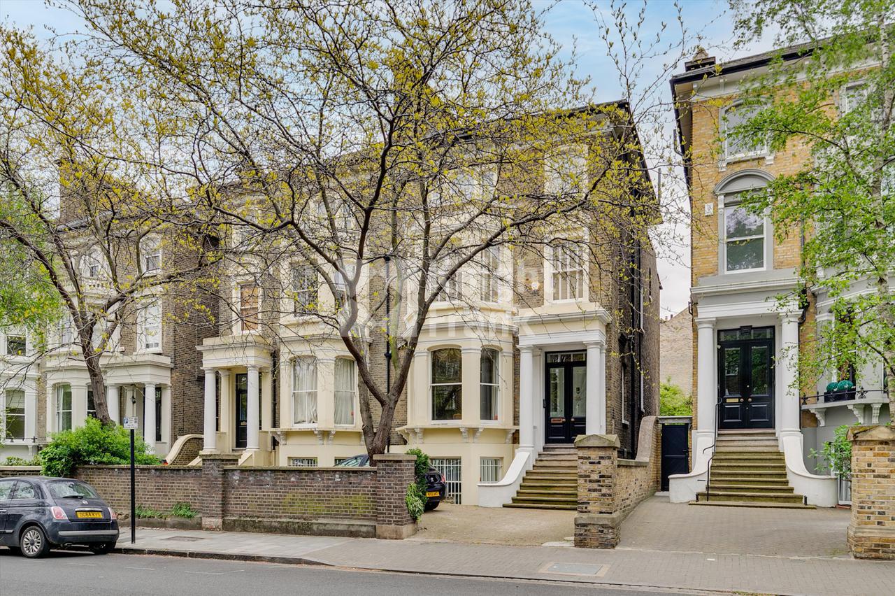 Вилла в Larkhall Rise, London, SW4 - купить виллу в Великобритании ...