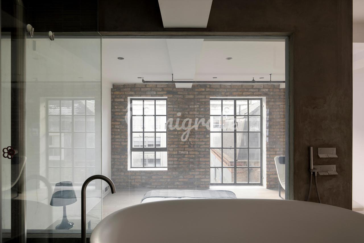 Продажа - Квартира в Soho Lofts, 10 Richmond Mews, Soho, London, W1D - в Лондоне в ...